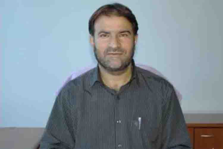 जम्मू-कश्मीर सहकारी बैंक का पूर्व अध्यक्ष मोहम्मद शफी डार 250 करोड़ के ...